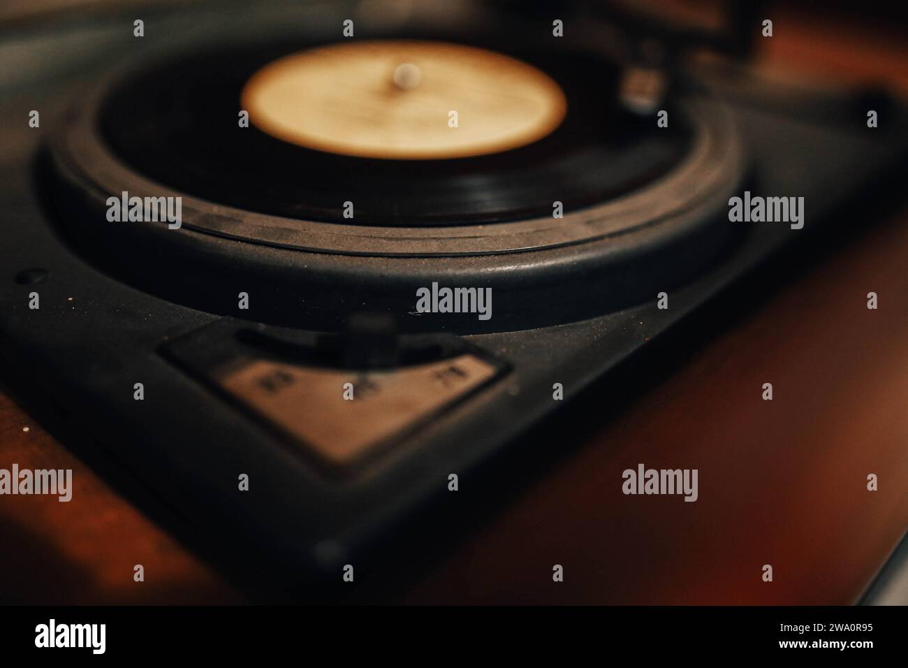 Vinyl record on retro turntable, music player Stock Photo - Alamy