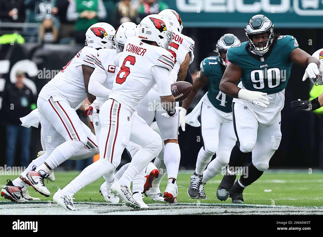 Philadelphia, PA, USA. 31st Dec, 2023. Philadelphia Eagles defensive ...