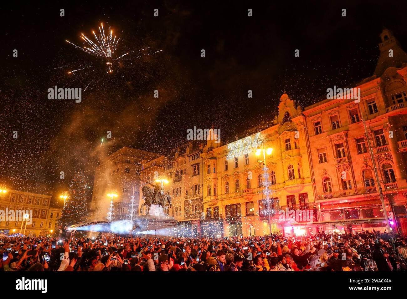 Zagreb, Croatia. 01st Jan, 2024. Confetti falls during the celebrations ...