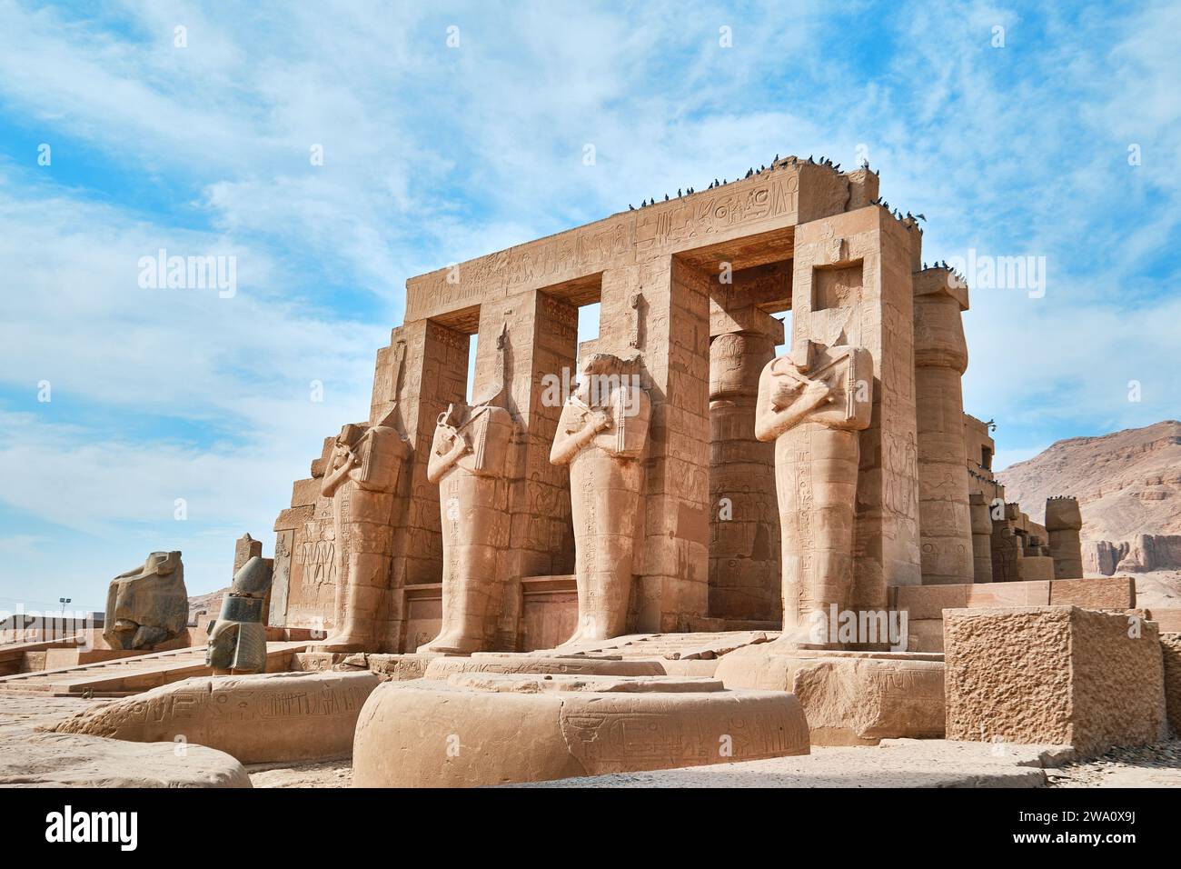 Statue of ramesses ii in luxor hi-res stock photography and images - Alamy