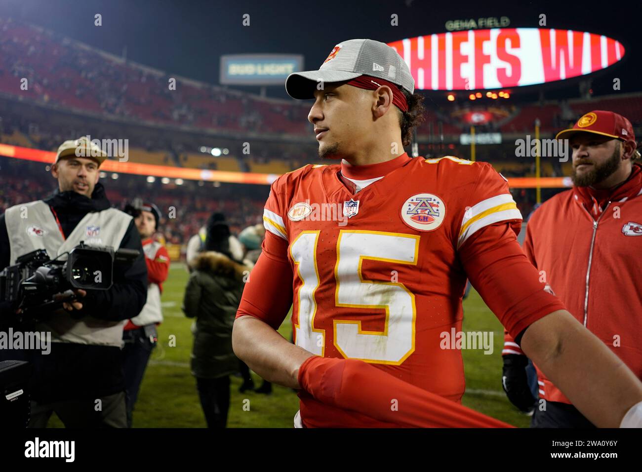 Kansas City Chiefs quarterback Patrick Mahomes stands on the field ...