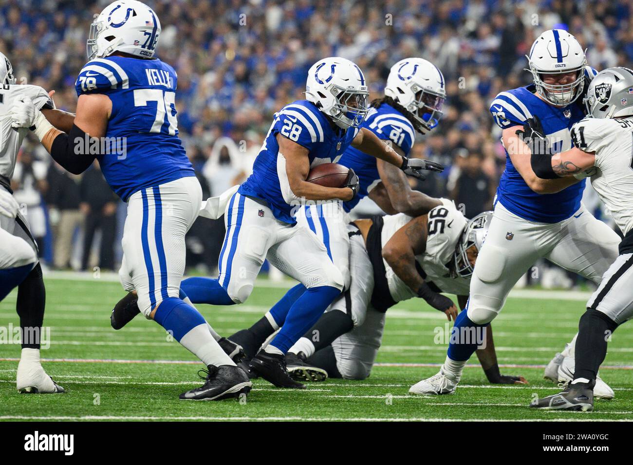 Indianapolis Colts running back Jonathan Taylor (28) cuts inside during ...