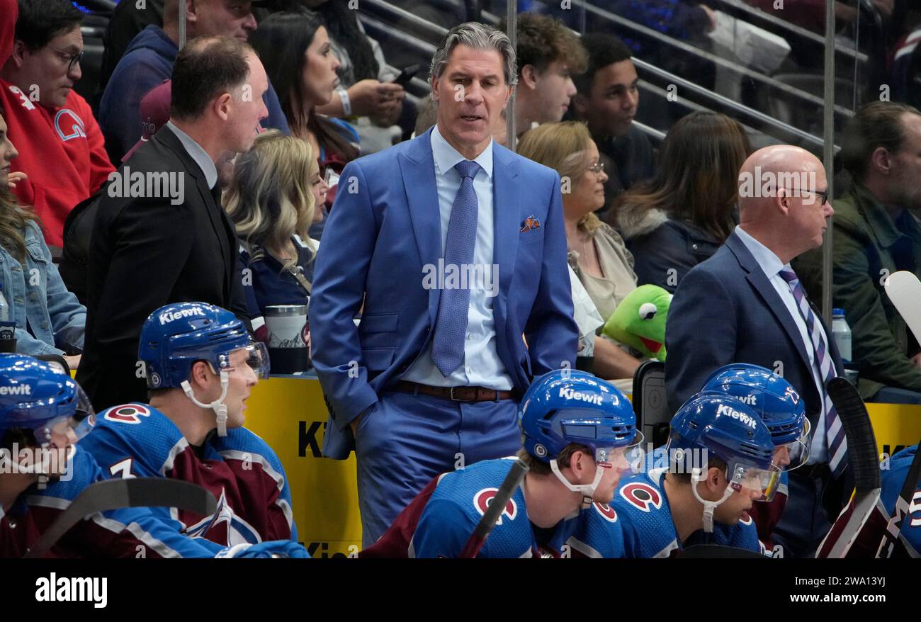 Colorado Avalanche head coach Jared Bednar, top center, talks to his ...