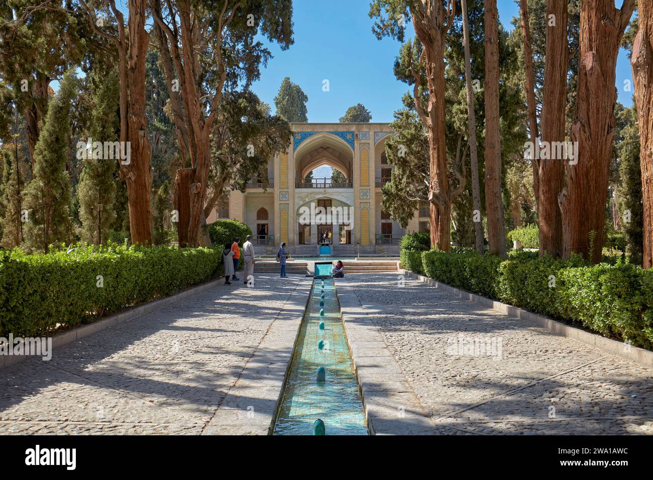 Fin Garden (Bagh-e Fin), built in 1590, the oldest existing Persian ...