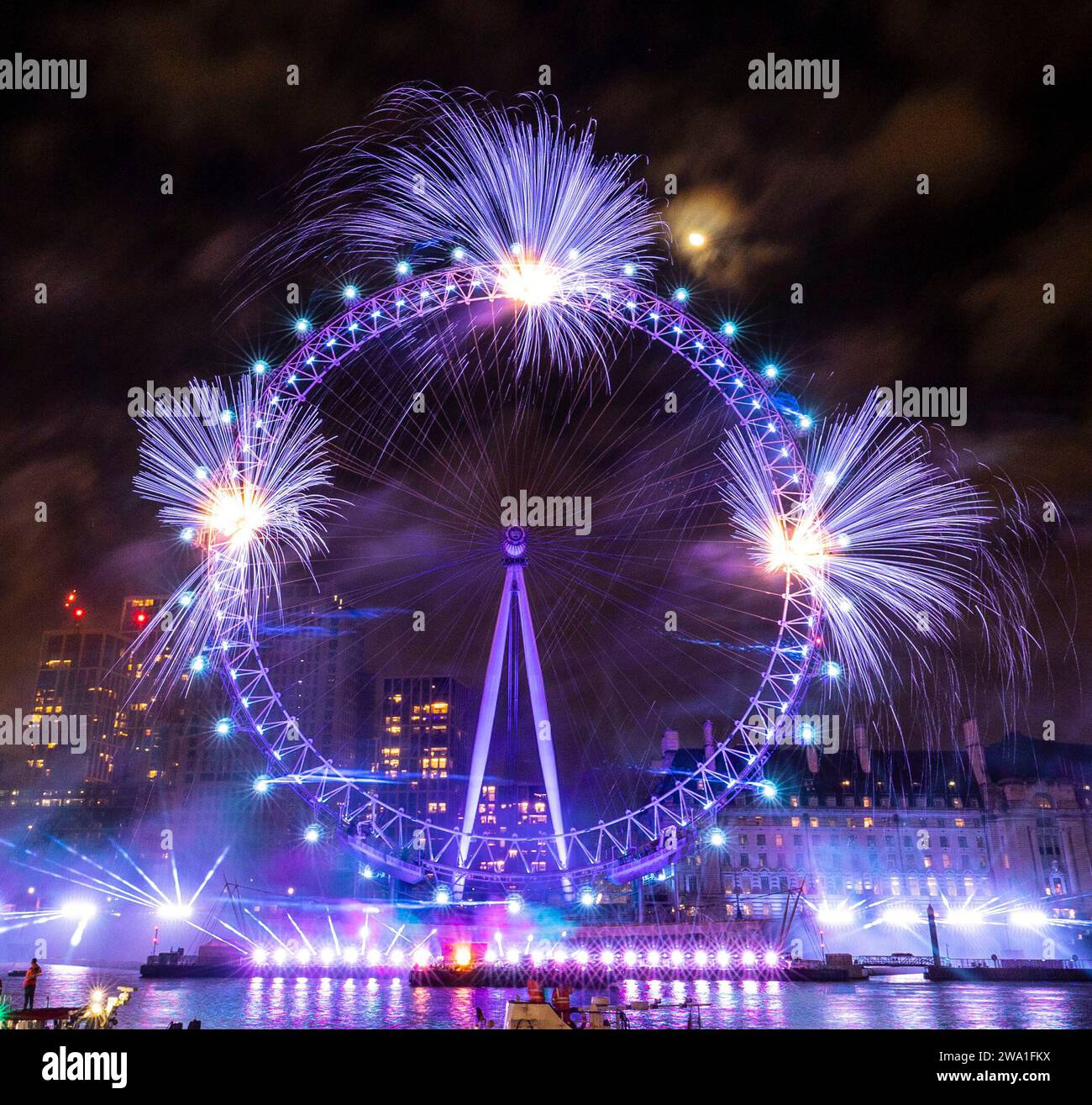 New Years firework display London 2024 at The London Eye on The River ...