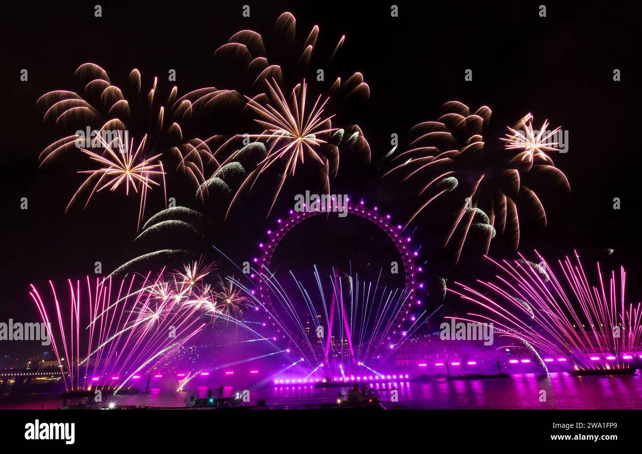 New Years firework display London 2024 at The London Eye on The River ...