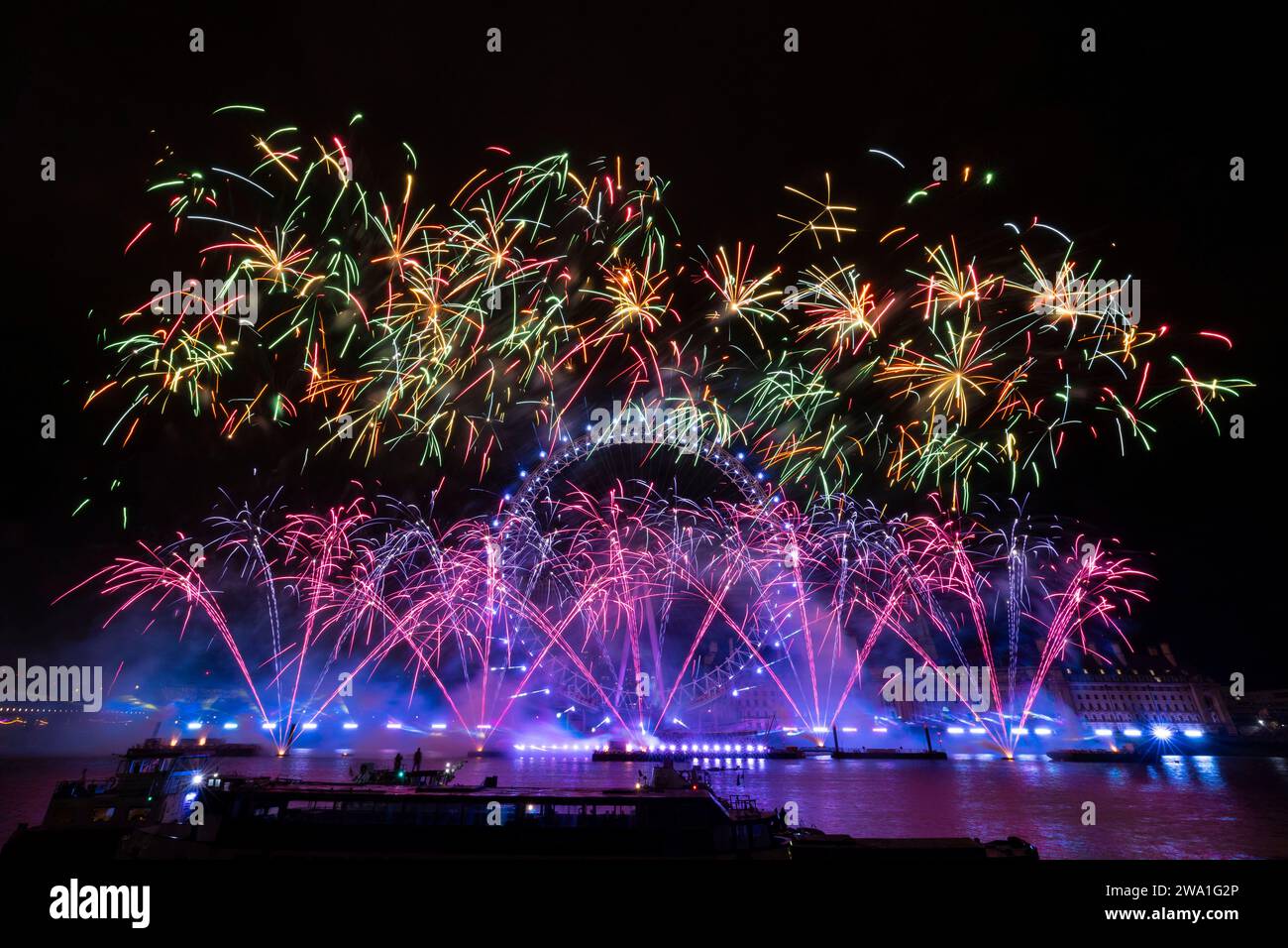 New Years firework display London 2024 at The London Eye on The River ...