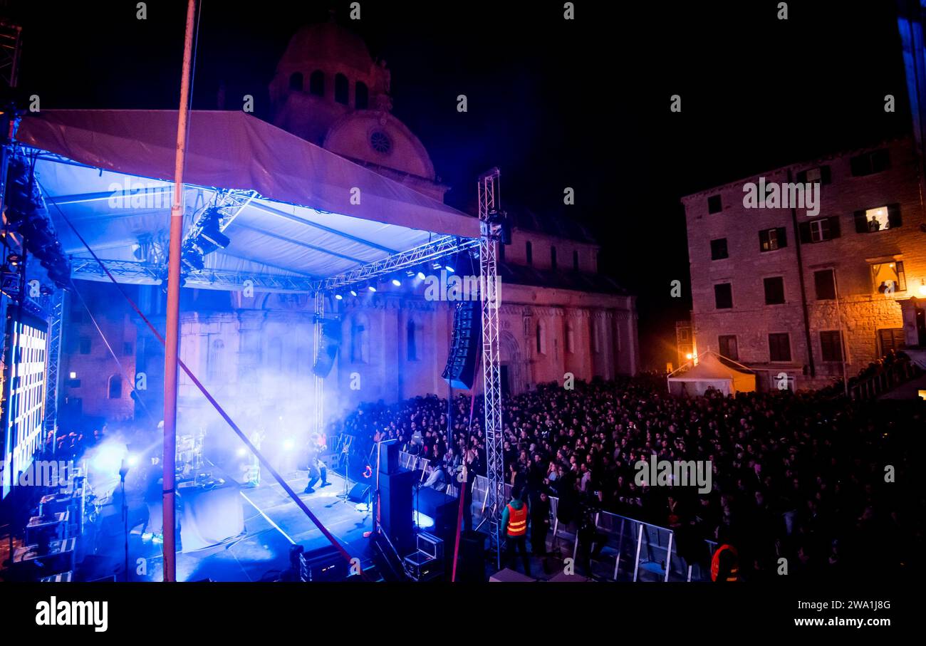 Stereo mcs 2024 hi-res stock photography and images - Alamy