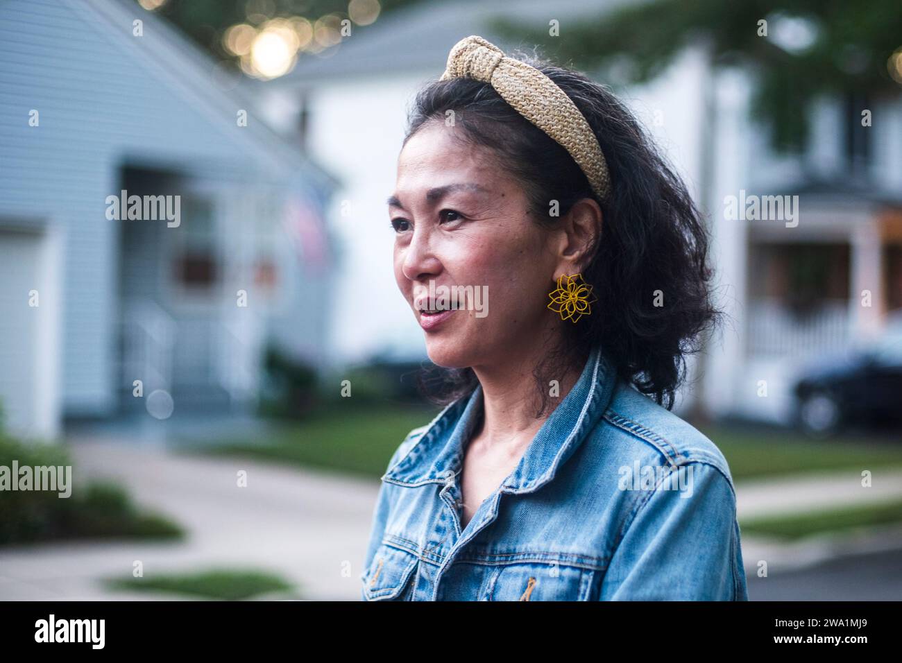 Female neighbors hi-res stock photography and images - Alamy