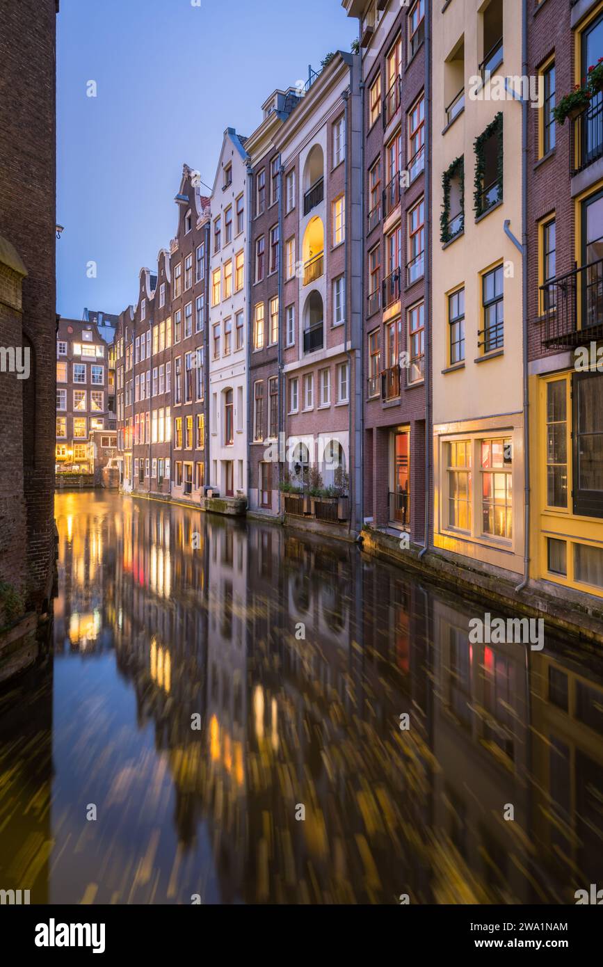 Colorful buildings in amsterdam hi-res stock photography and images - Alamy