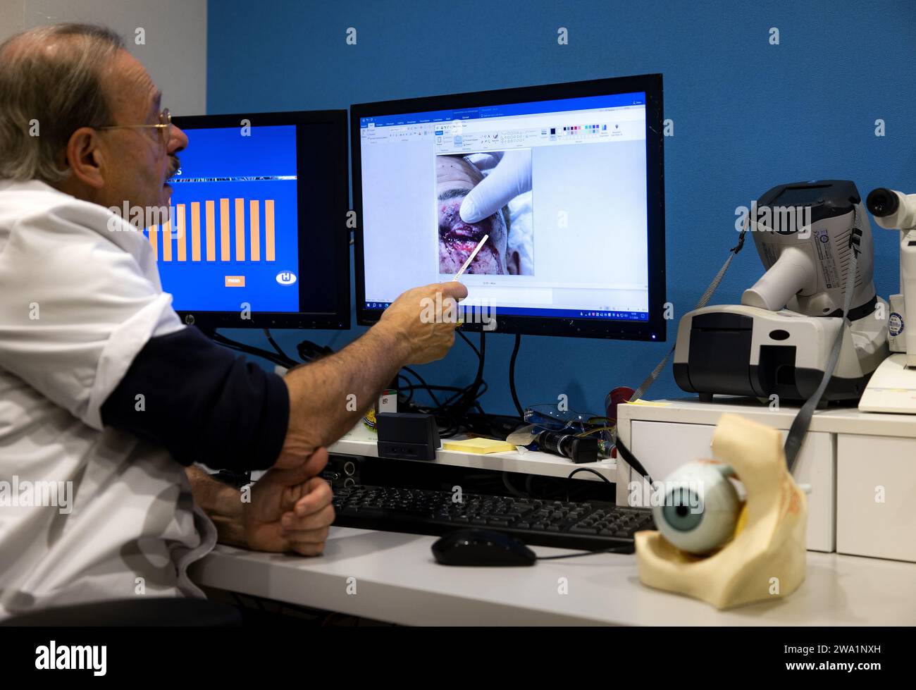 ROTTERDAM - Ophthalmologist Tjeerd de Faber at work in the Rotterdam ...