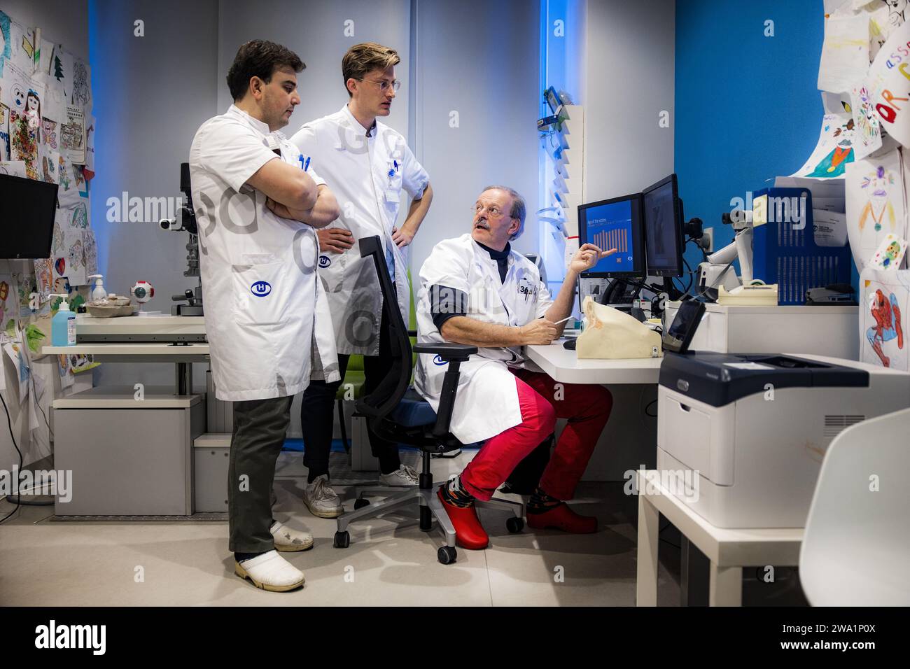 ROTTERDAM - Ophthalmologist Tjeerd de Faber at work in the Rotterdam ...