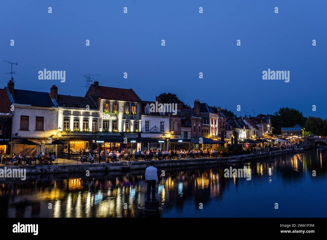 De ruelle en ruelle hi-res stock photography and images - Alamy
