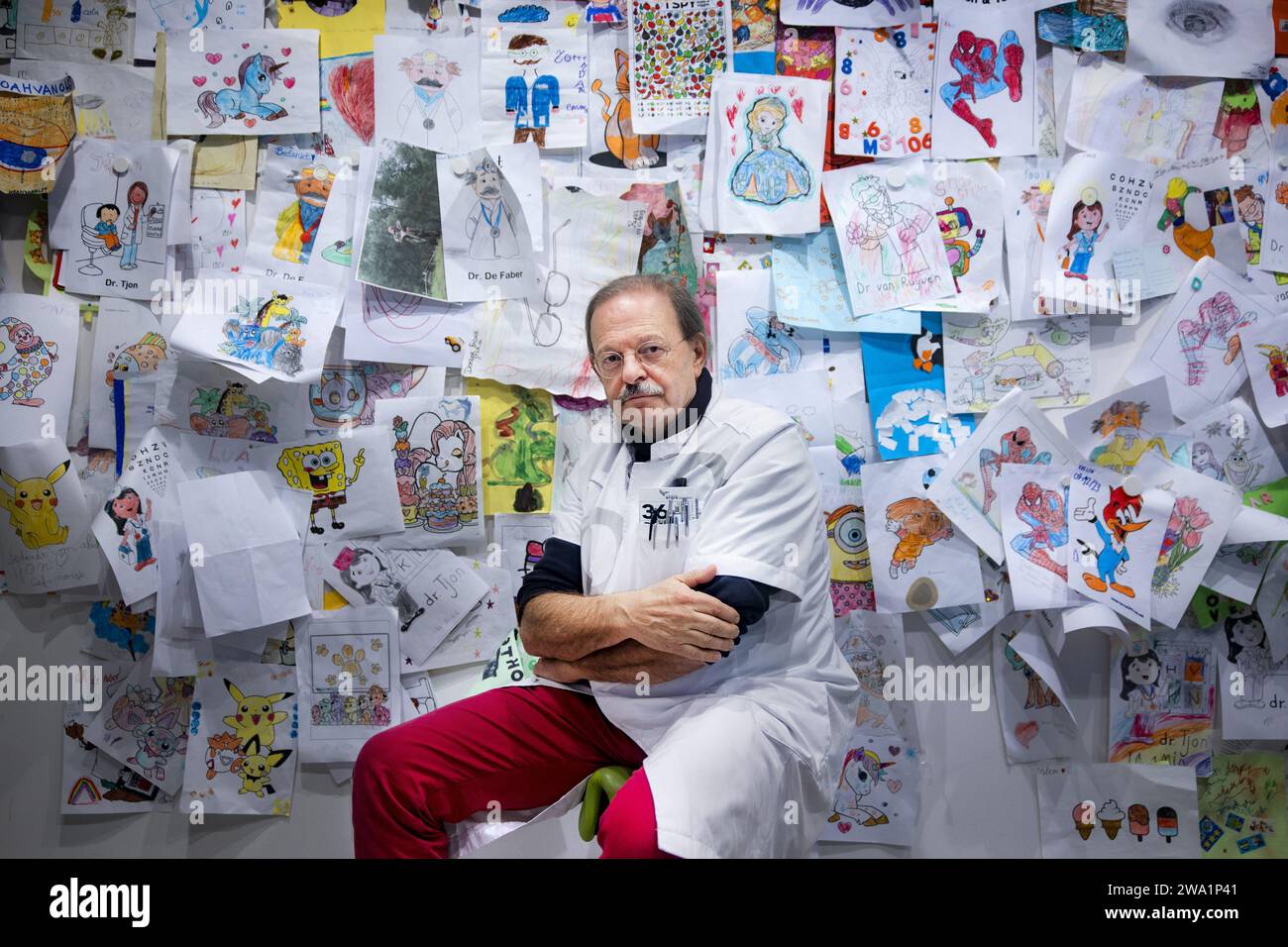 ROTTERDAM - Ophthalmologist Tjeerd de Faber in the Rotterdam Eye ...