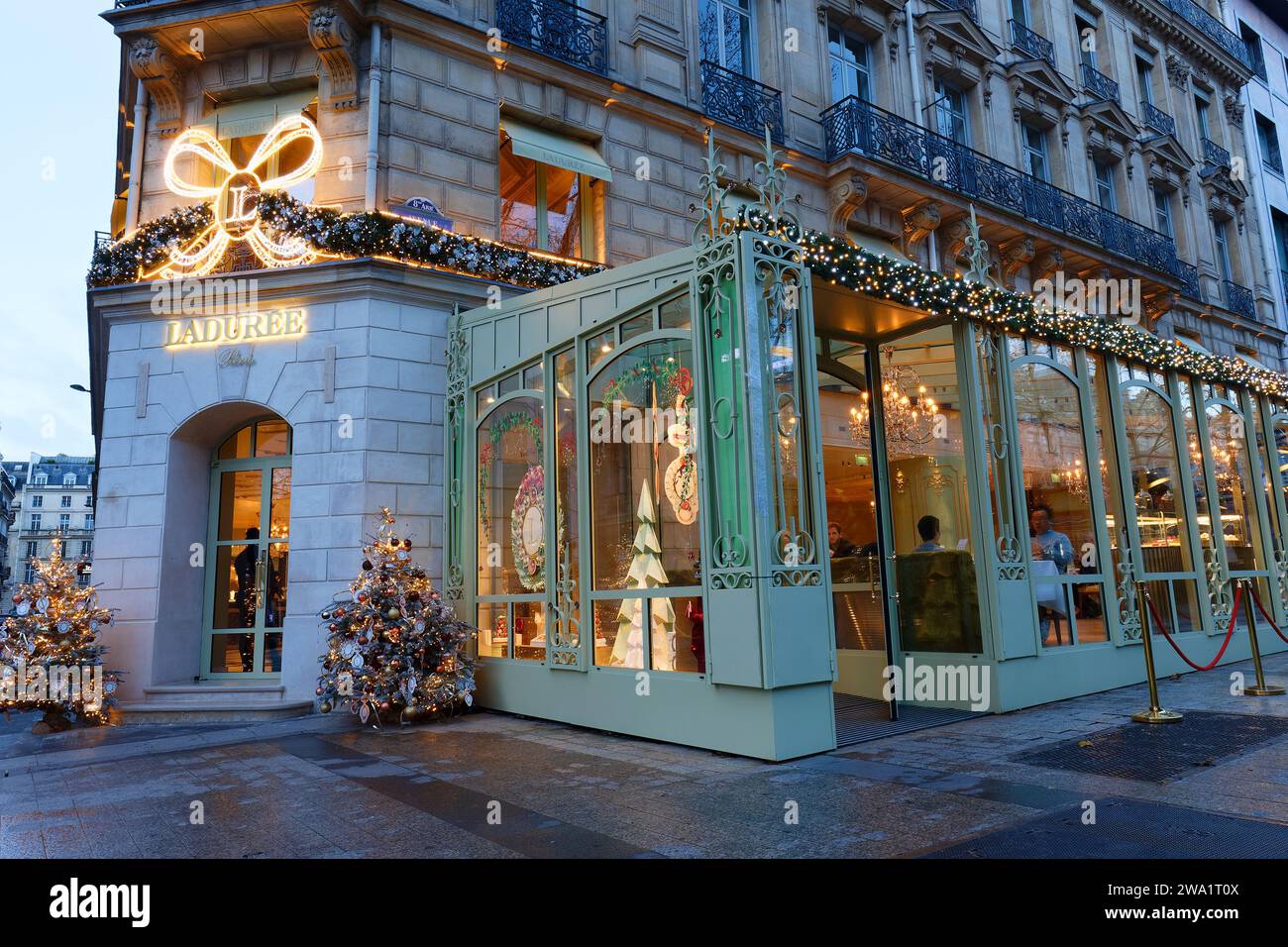 Elegant bakery logo hi-res stock photography and images - Alamy
