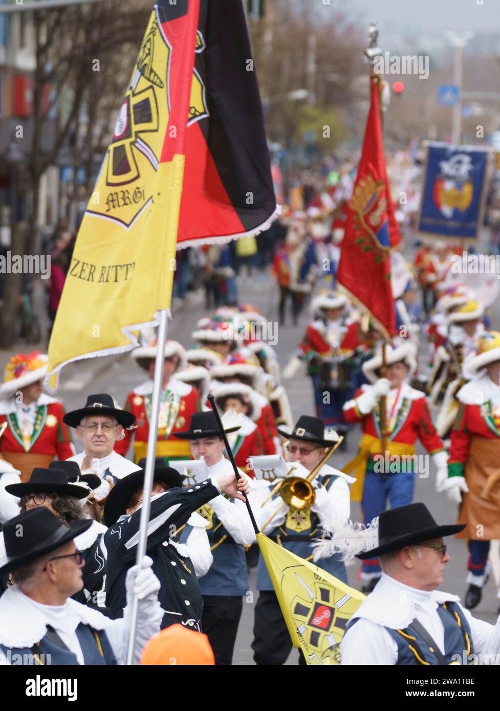 Mainz, Germany. 01st Jan, 2024. Several thousand participants parade ...