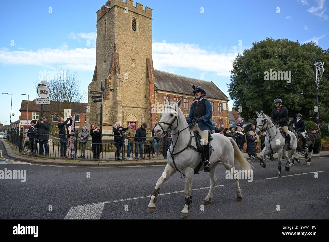 Maldon Essex, UK. 1st Jan, 2024. The Puckeridge and Essex Union Hunt ...