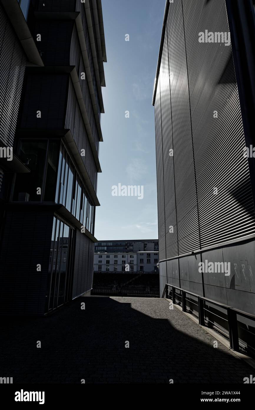 Shadow scenery hi-res stock photography and images - Alamy