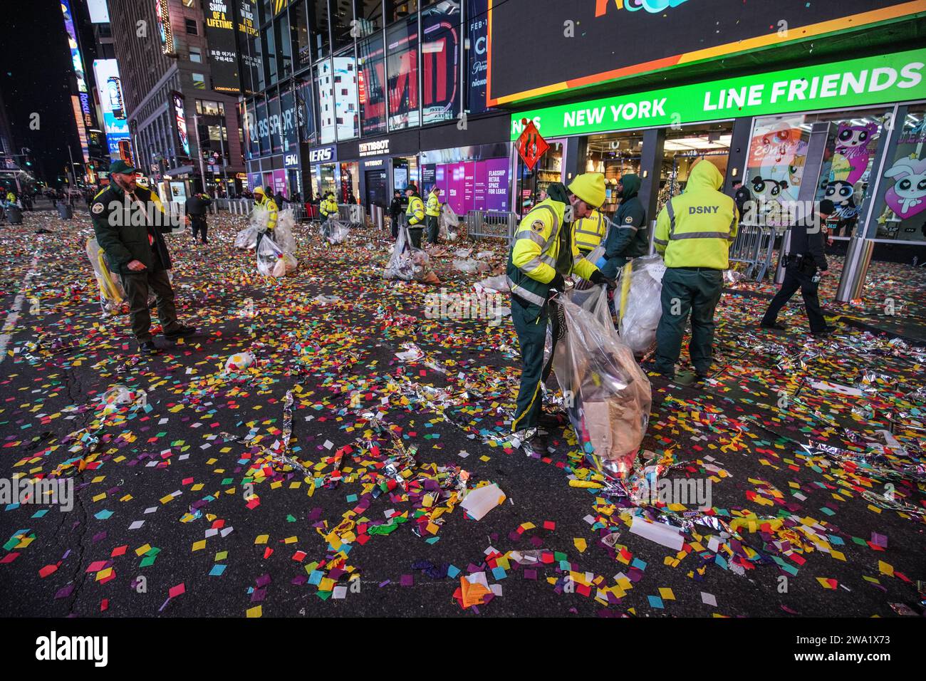 New yorks department of sanitation hi-res stock photography and images ...