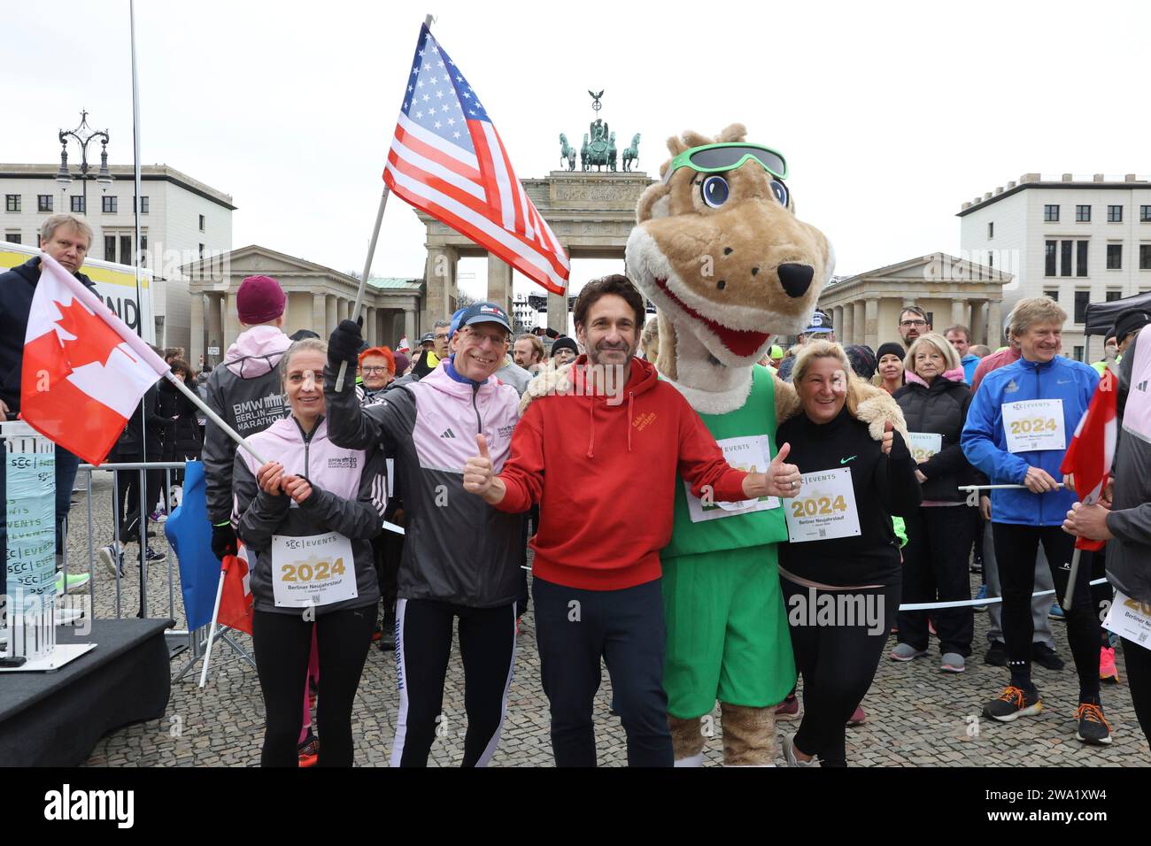 Berlin, Deutschland. 01st Jan, 2024. 01.01.2024, Brandenburger Tor ...