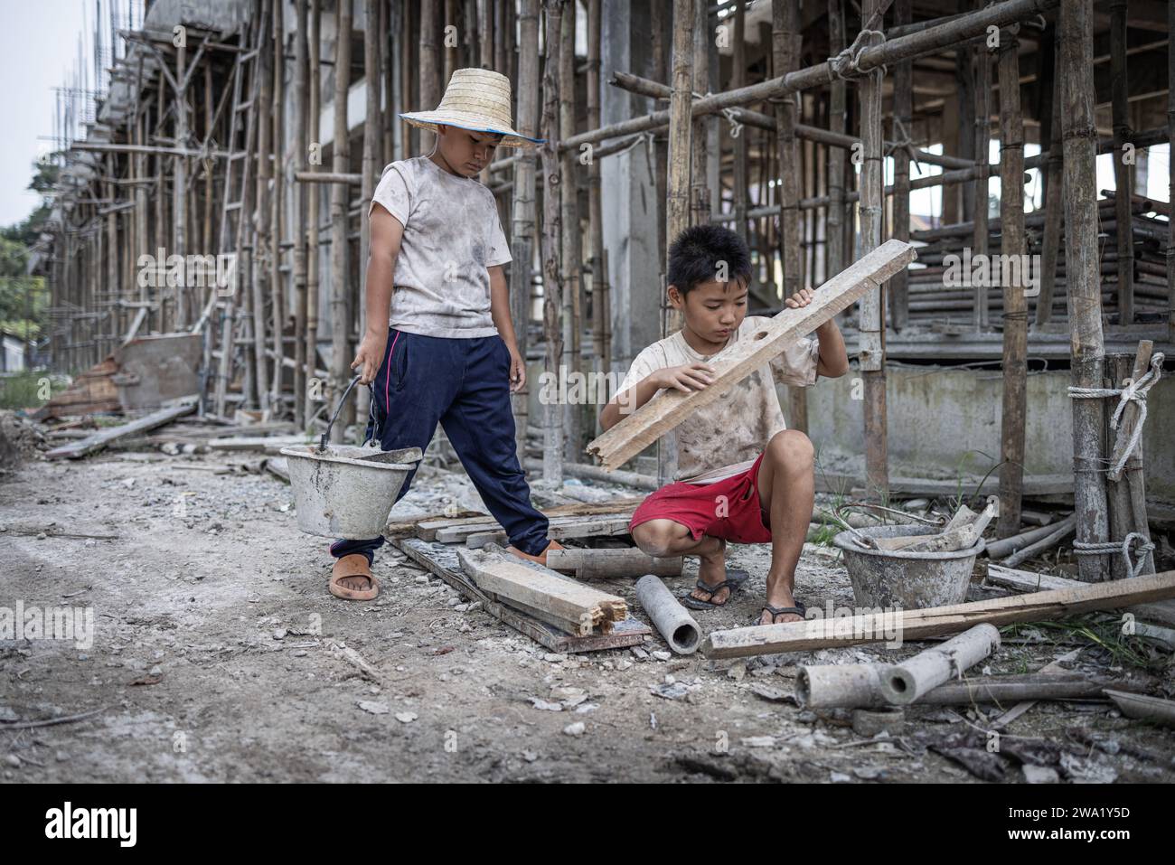 Poor children are forced to work construction, Violence children and ...