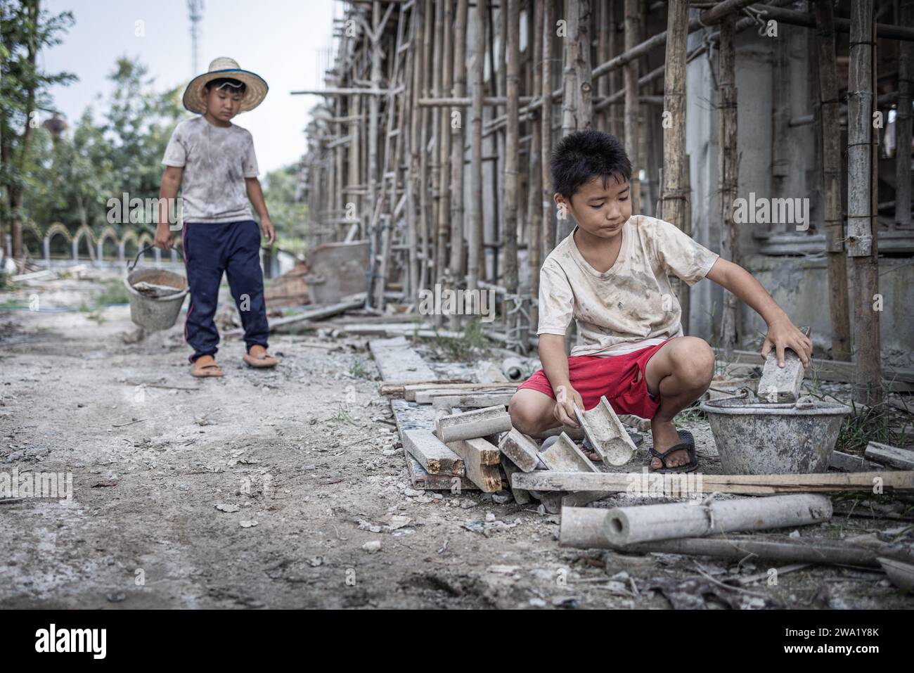 Poor children are forced to work construction, Violence children and ...