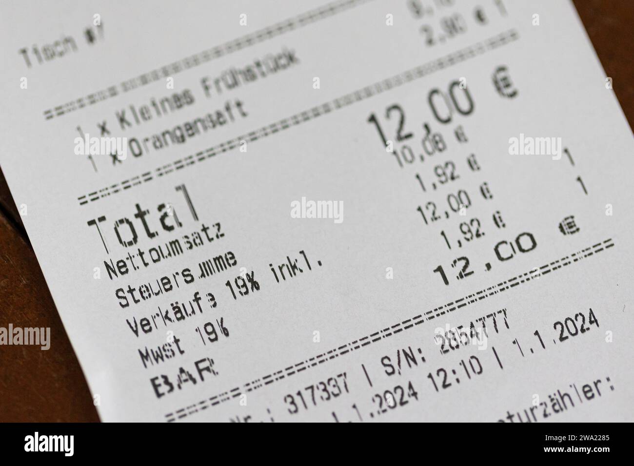 Exceptional hospitality hi-res stock photography and images - Alamy