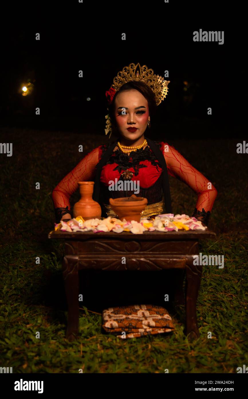 Kabbalah manuscript hi-res stock photography and images - Alamy