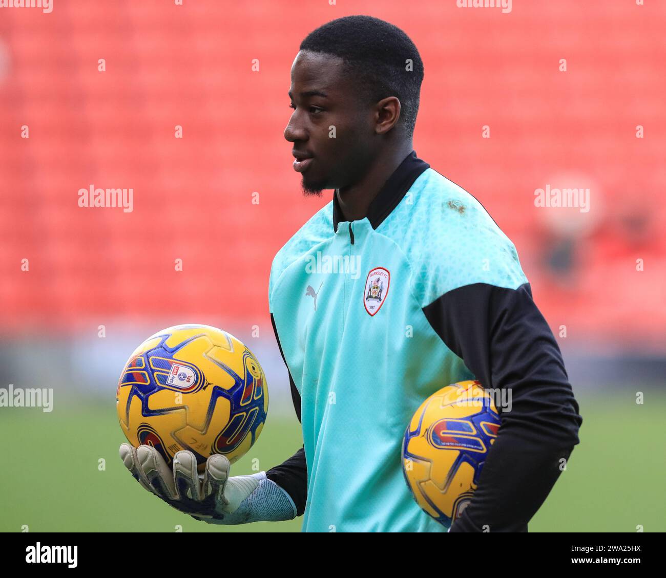 Paul Cooper of Barnsley in the pregame warmup session during the Sky ...
