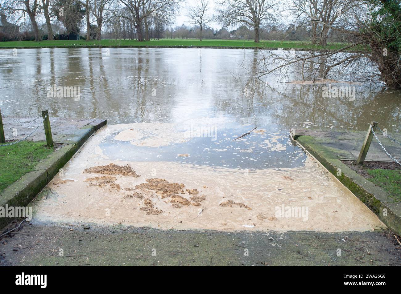 Windsor sewage treatment works hi-res stock photography and images - Alamy