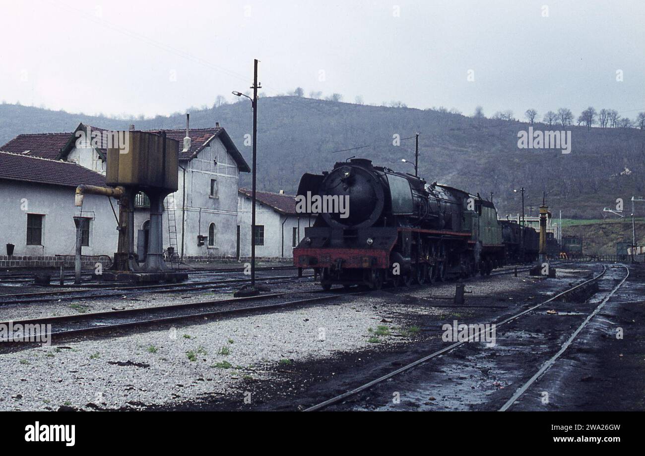 242f class steam engines alsasua spain hi-res stock photography and ...