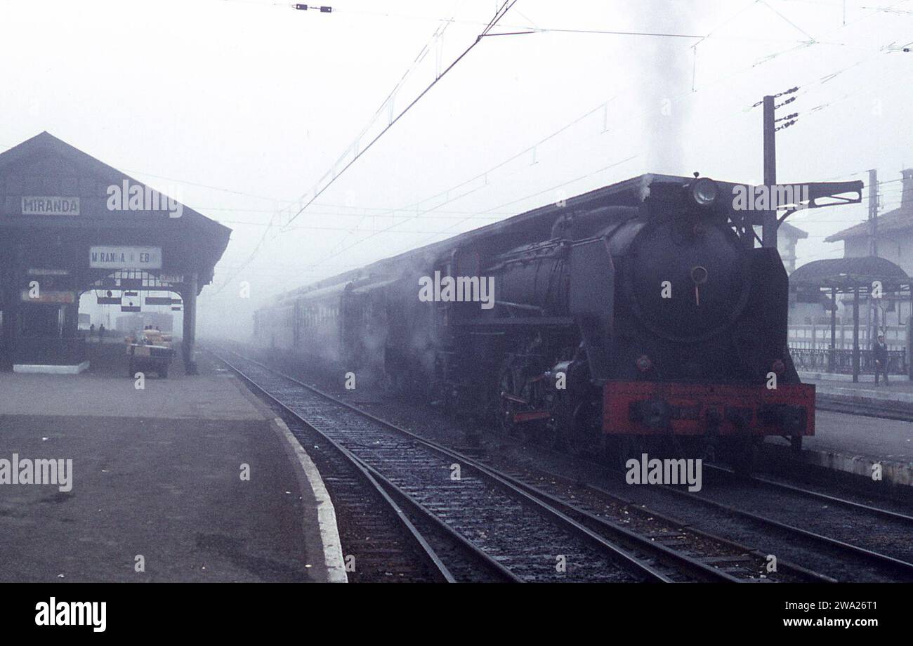 242f class steam engines alsasua spain hi-res stock photography and ...