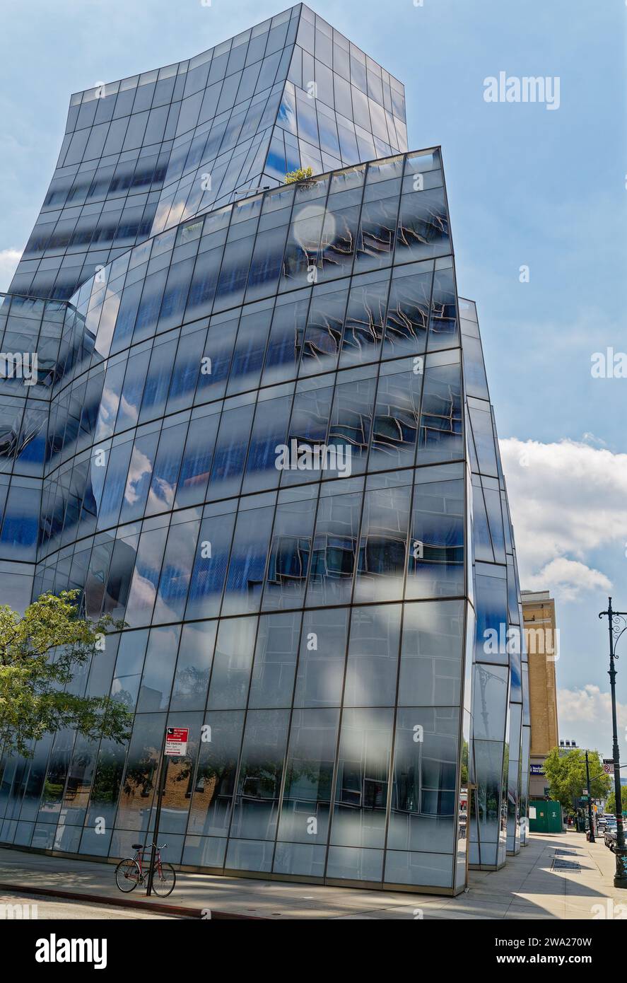 Frank Gehry-designed IAC Building reflects Jean Nouvel/Beyer Blinder ...