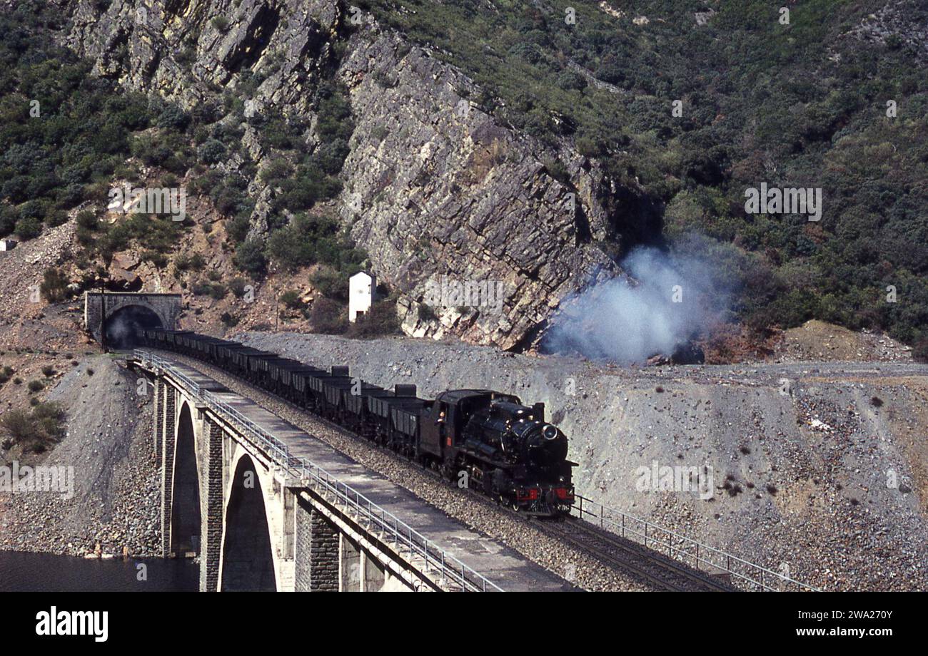 242f class steam engines alsasua spain hi-res stock photography and ...