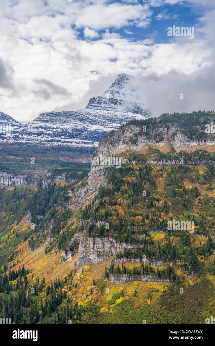 Fall foliage color on the hillsides along the Going to the Sun Road ...