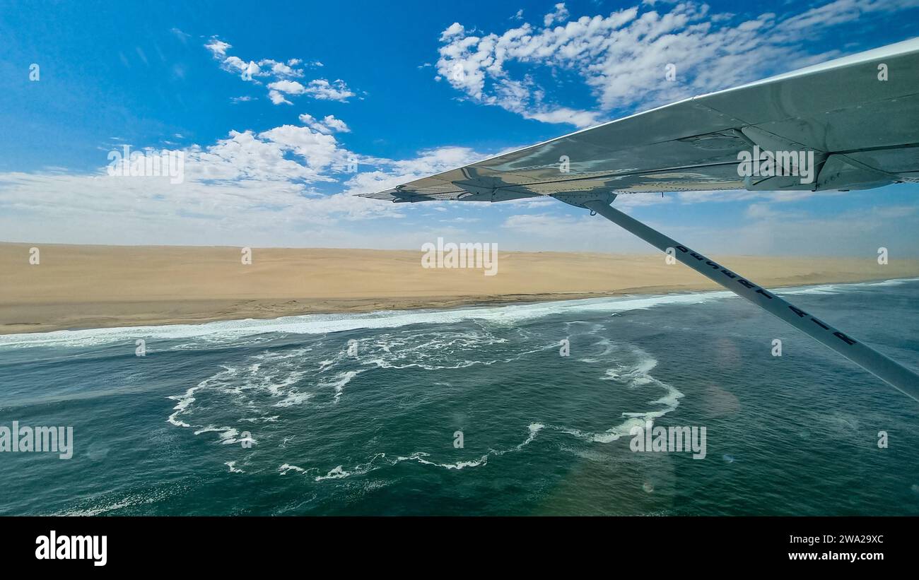 Atlantic ocean flight hi-res stock photography and images - Alamy