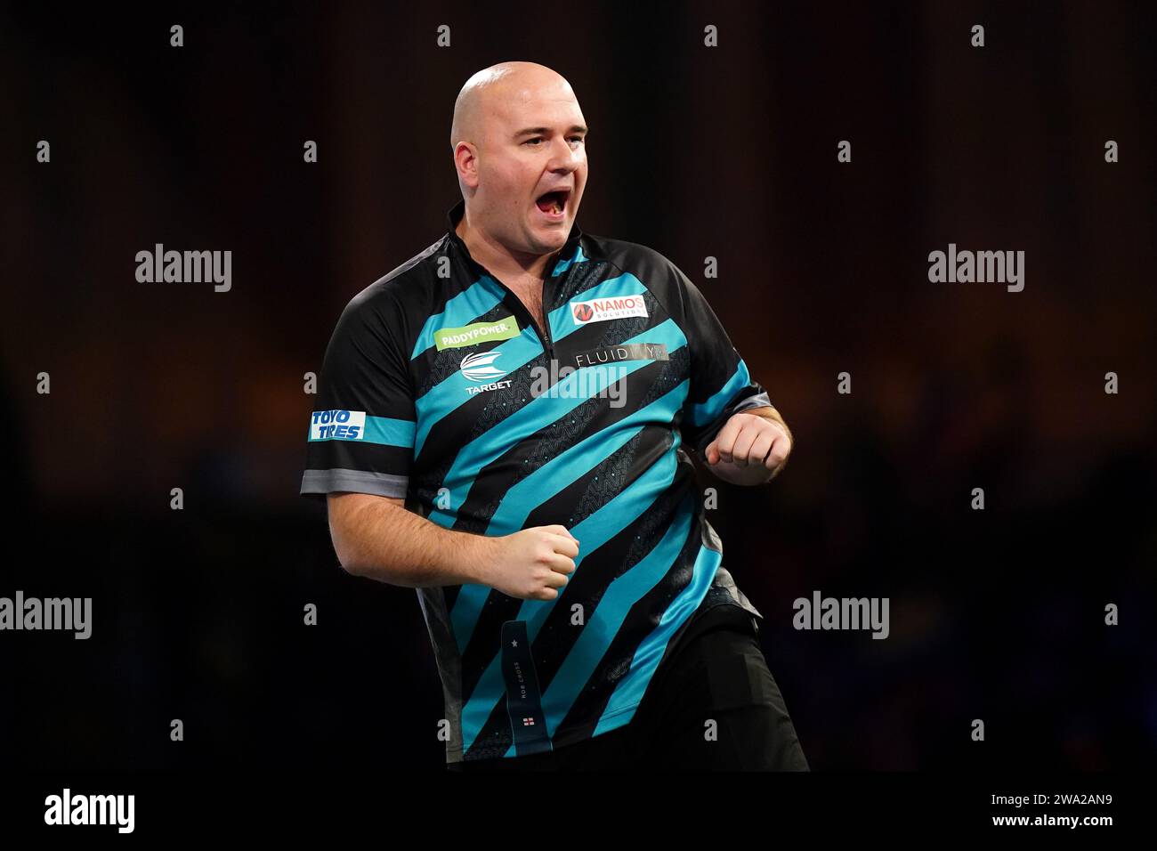 Paddy power world darts championship day fourteen alexandra hi-res ...