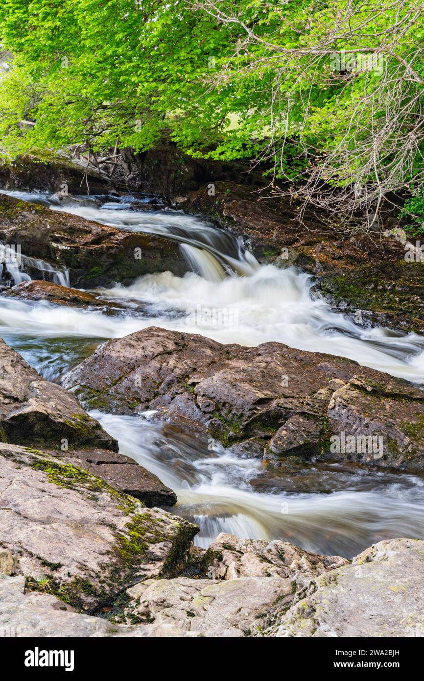 Killin bridge scotland river hi-res stock photography and images - Alamy