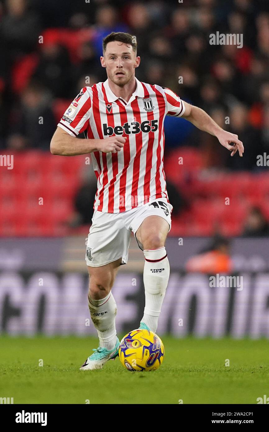 Stoke City's Jordan Thompson in action during the Sky Bet Championship ...