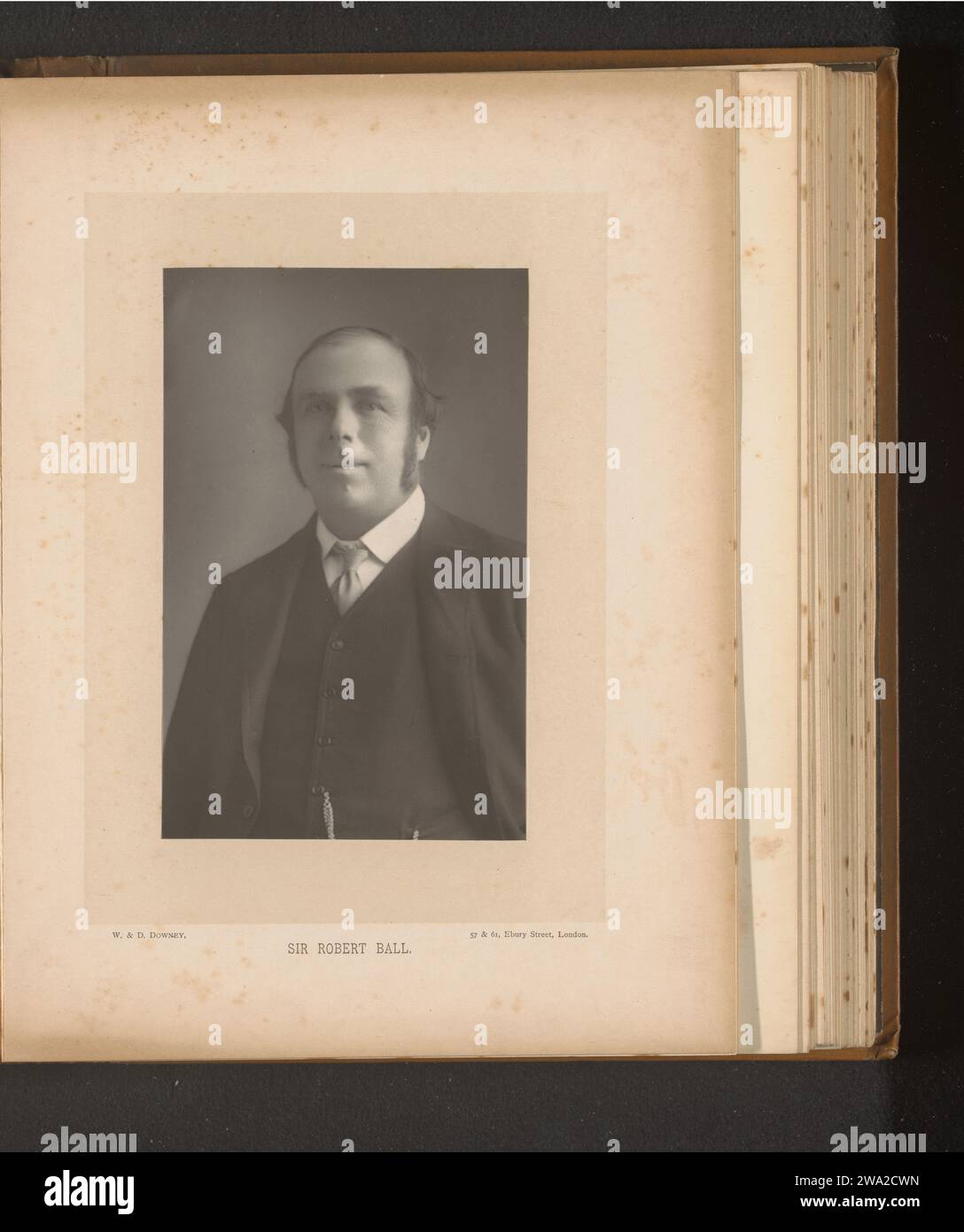 Portret van Robert Stawell Ball, William & Daniel Downey, c. 1881 - in ...