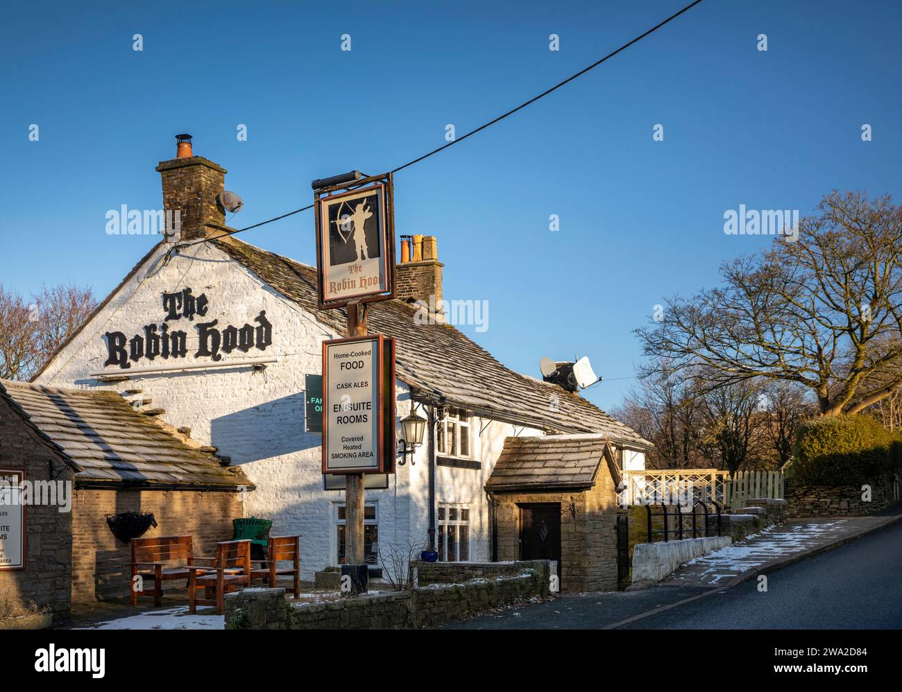 The robin hood inn hi-res stock photography and images - Alamy