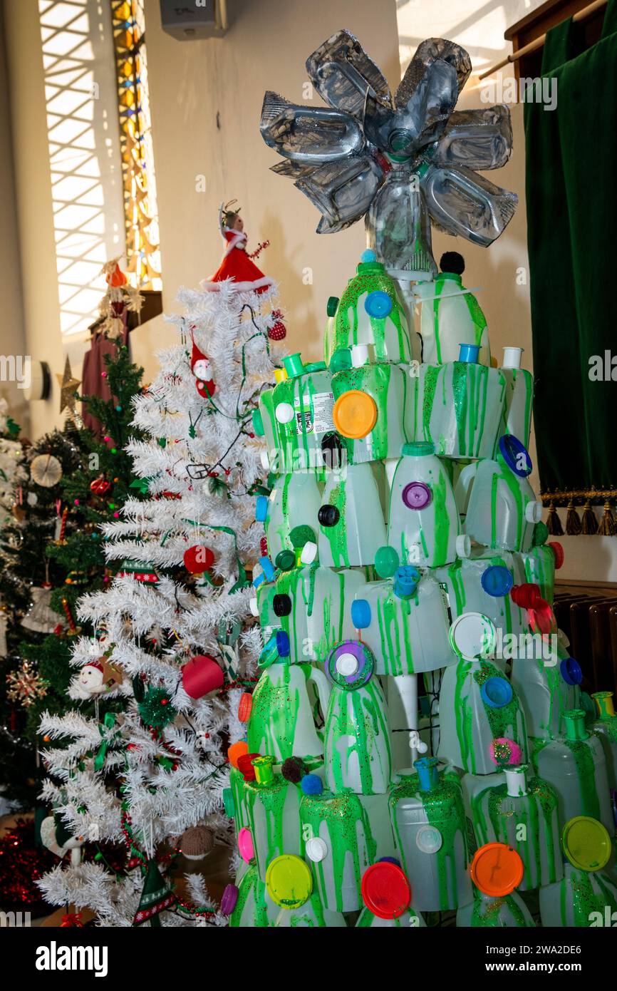 UK, England, Cheshire, Rainow, winter, Holy Trinity Church interior ...