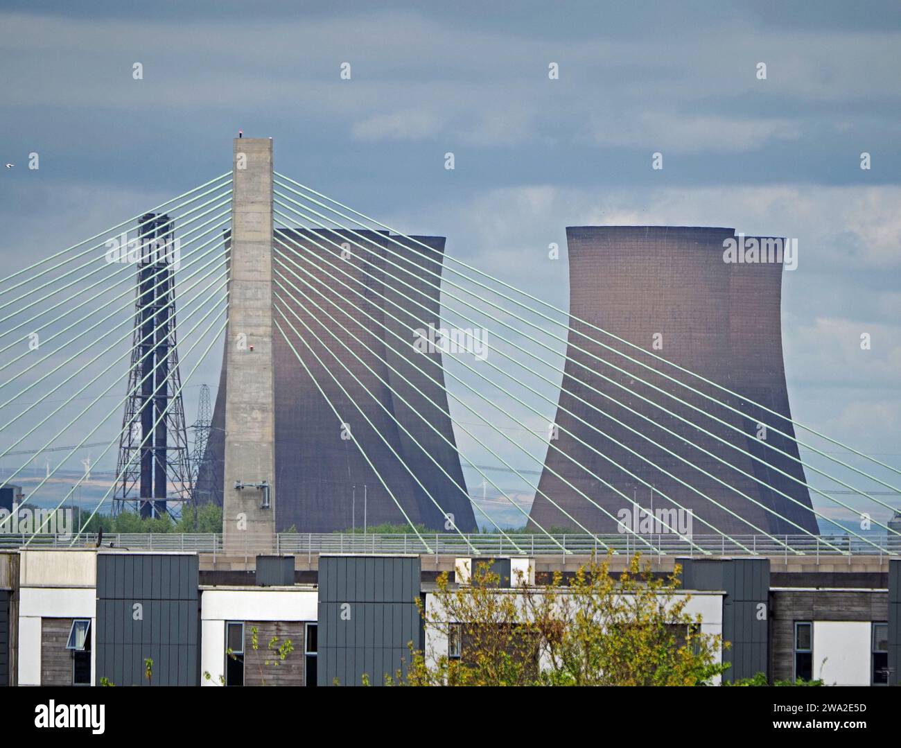 4 characteristic cooling towers beyond radiating cables of a suspension ...