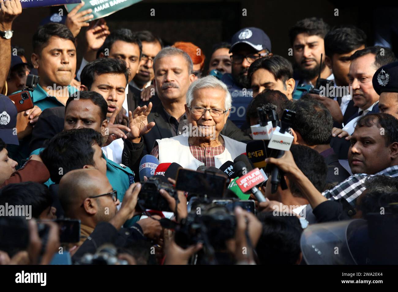 Dhaka, Bangladesh. 01st Jan, 2024. Bangladeshi Nobel peace laureate ...