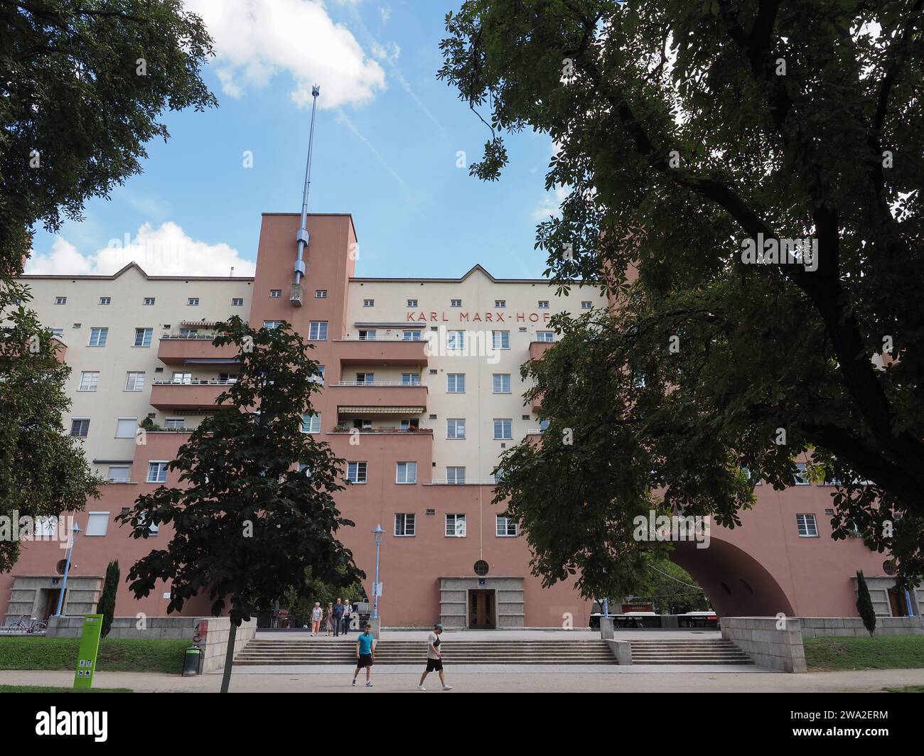 Karl marx wien hi-res stock photography and images - Alamy