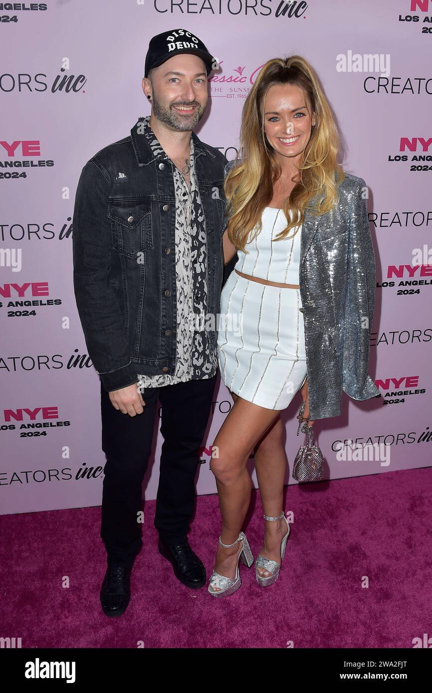 Kayla Parcells mit Begleitung bei der Creators Inc. NYE 2024 ...