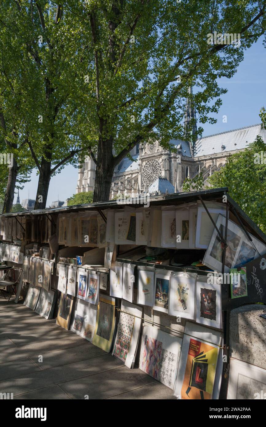 Some of the bouquinistes on the banks of the Seine opposite Notre Dame ...