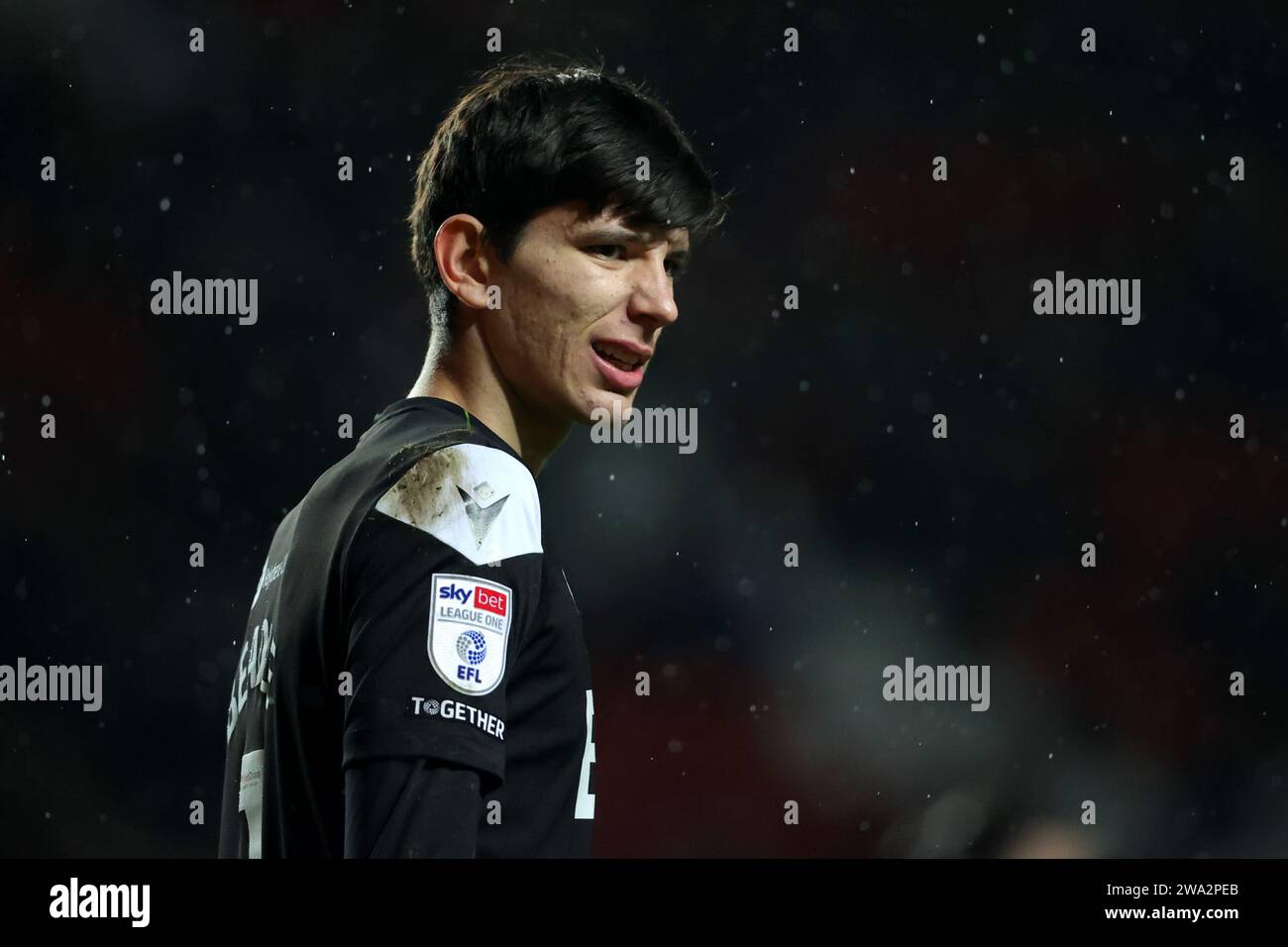 Oxford United's James Beadle during the Sky Bet League One match at The ...