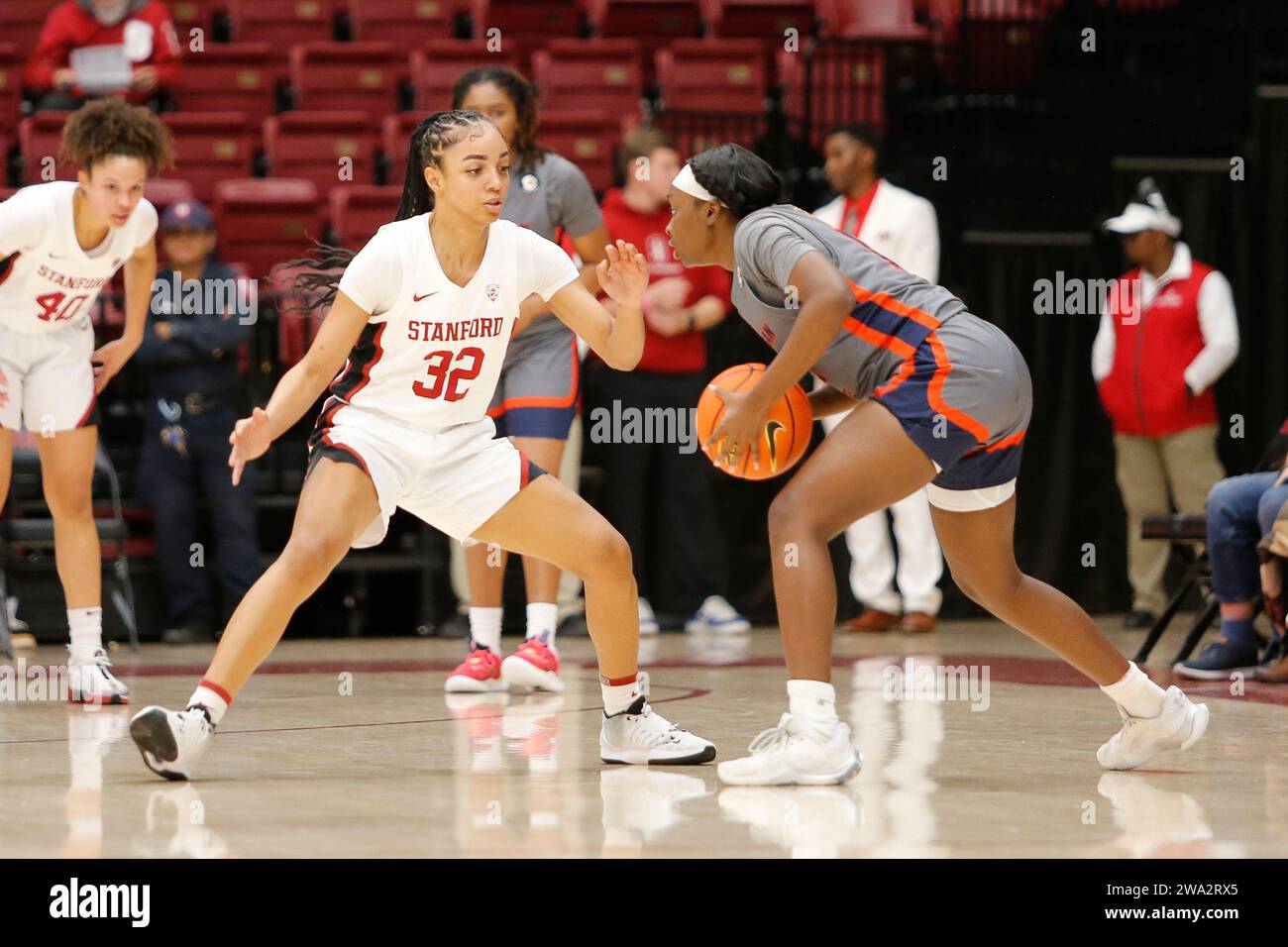 STANFORD, CA - DECEMBER 31: Stanford Cardinal G Jzaniya Harriel (32 ...