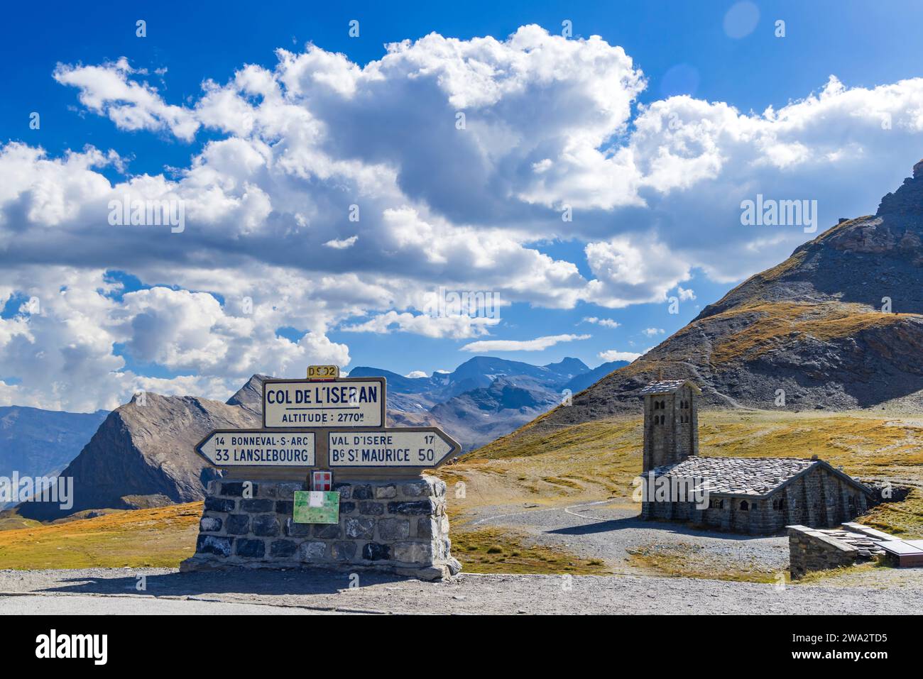 Road signs, Col de l'Iseran, Savoy, France Stock Photo - Alamy
